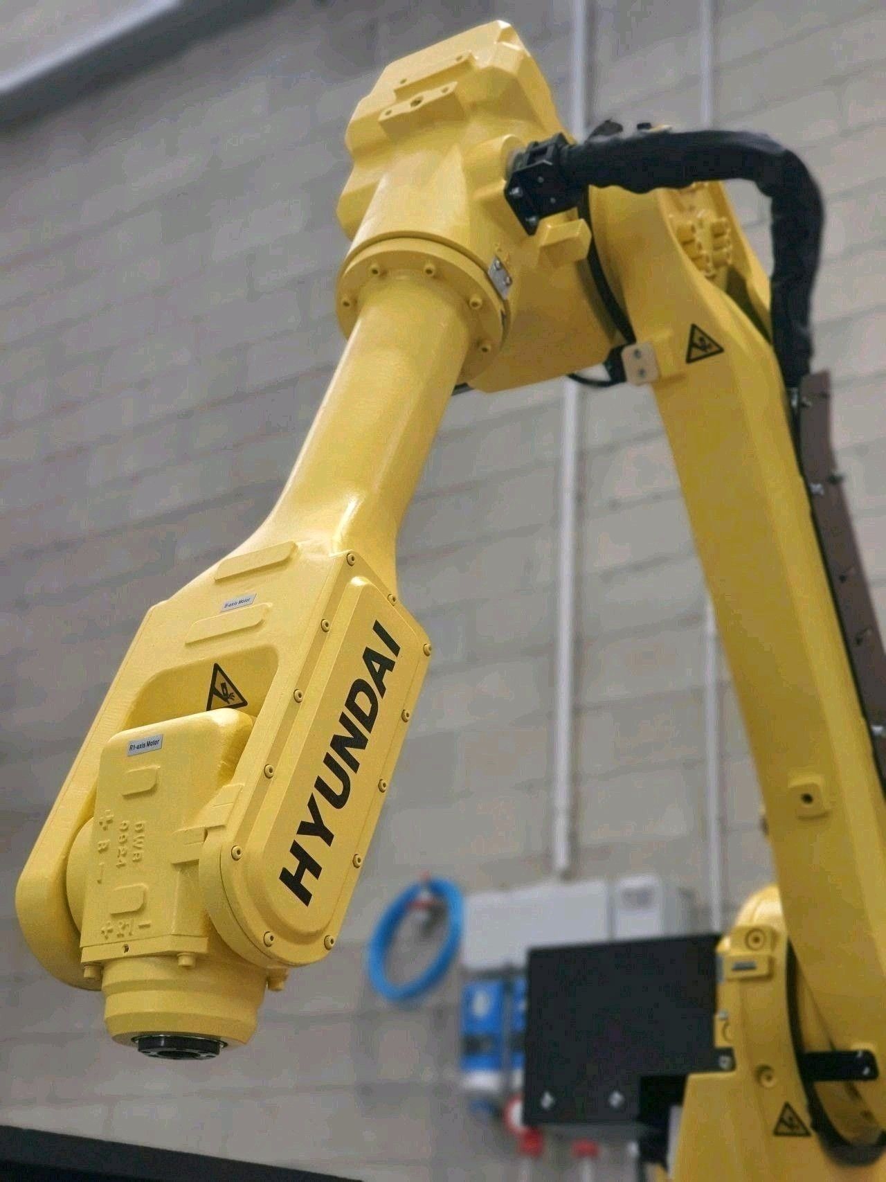 Roboti Hyundai Robotics s nosností 4 - 15 kg | HENNLICH | Žijeme technikou