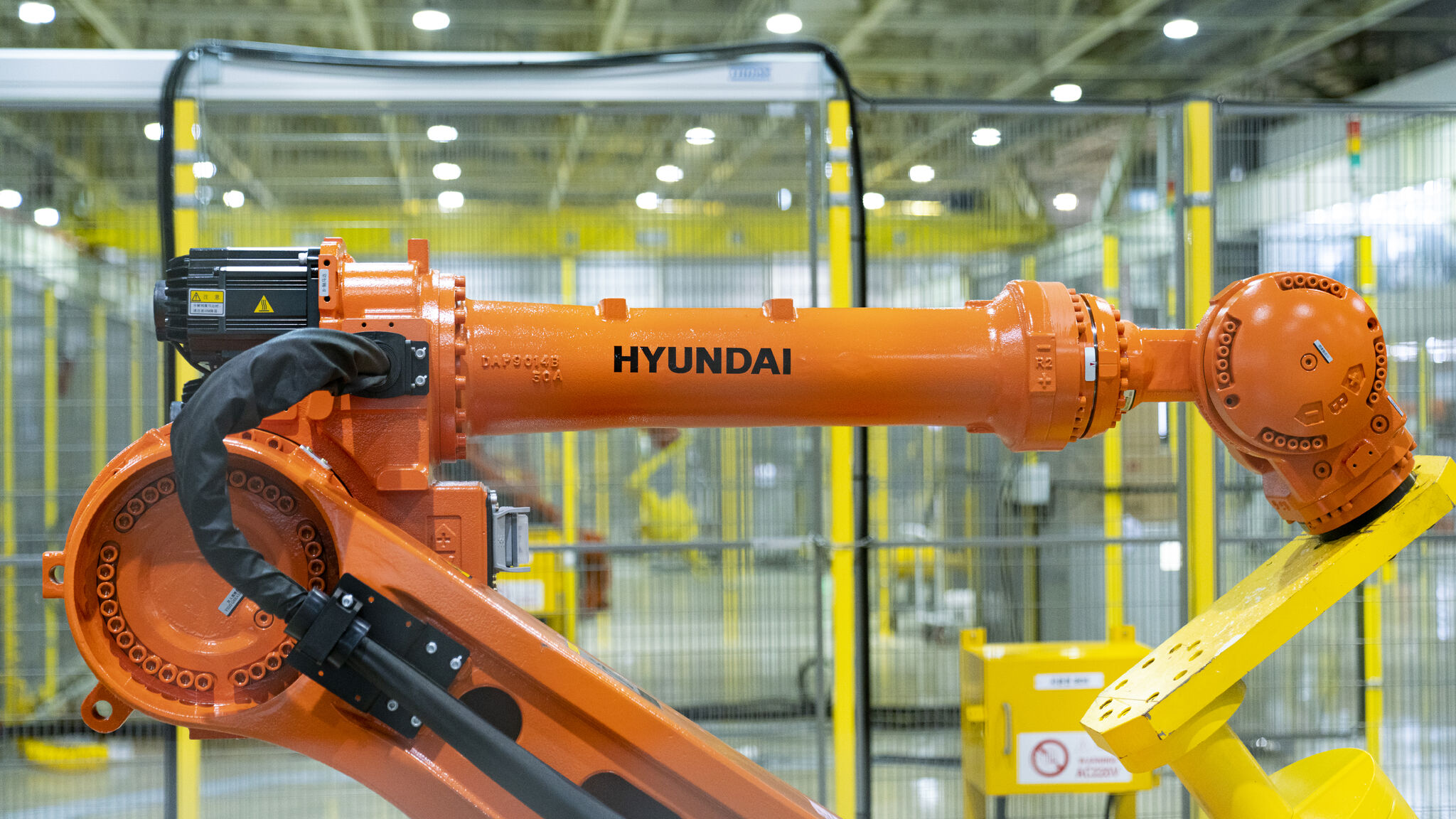 Roboti Hyundai Robotics s nosností 210 - 600 kg | HENNLICH | Žijeme ...