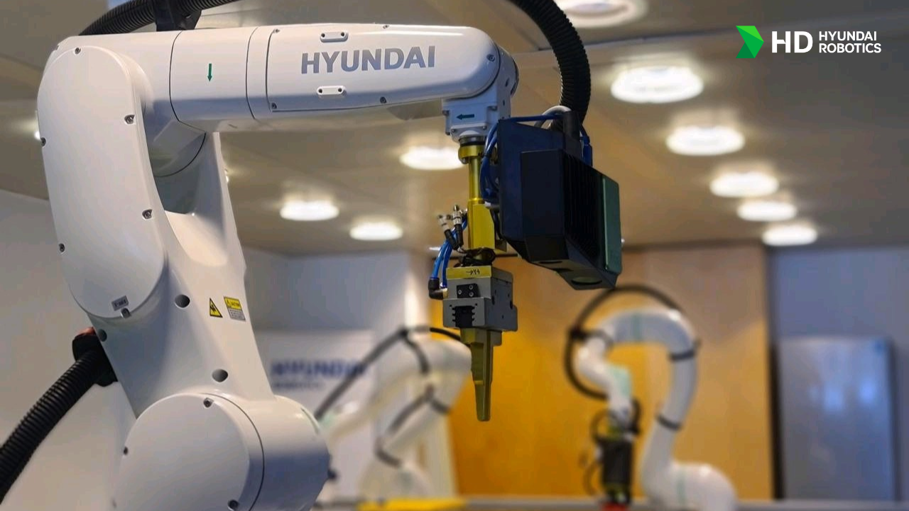Roboti Hyundai Robotics s nosností 4 - 15 kg | HENNLICH | Žijeme technikou